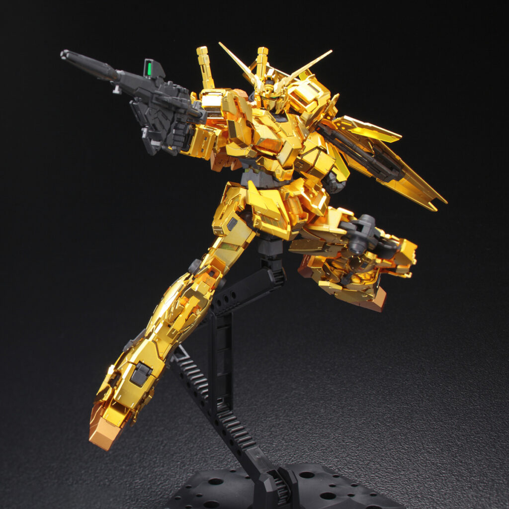 Gundam Base Limited: 1/144 RG Unicorn Gundam [Gold Coating] - NZ Gundam ...